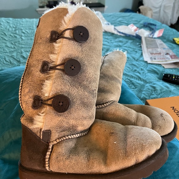 UGG | Shoes | Rare Bomber Boot Ugg Size7 | Poshmark